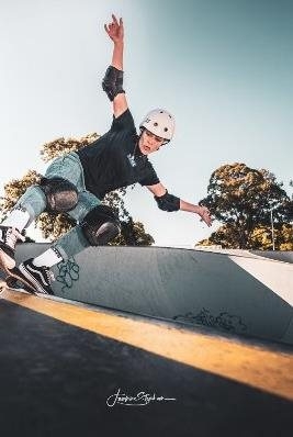 One on one sessions with Joanne Stephan at the Sony Castle Towers store ...