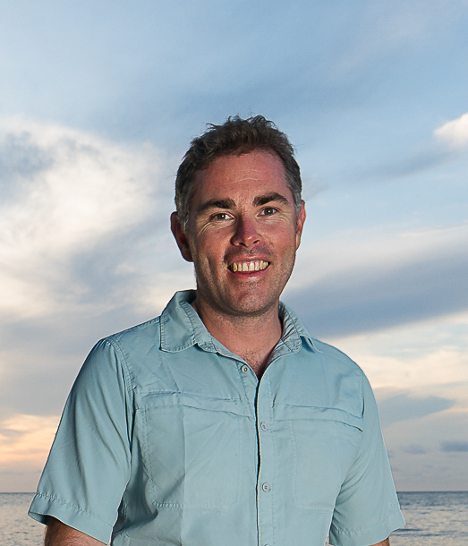 Simon Pierce - Scene